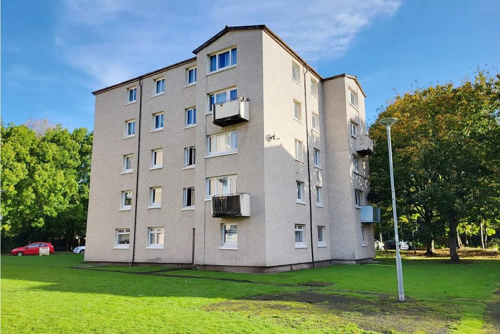 Winning Quadrant, Wishaw ML2 1 bed flat - £23,000