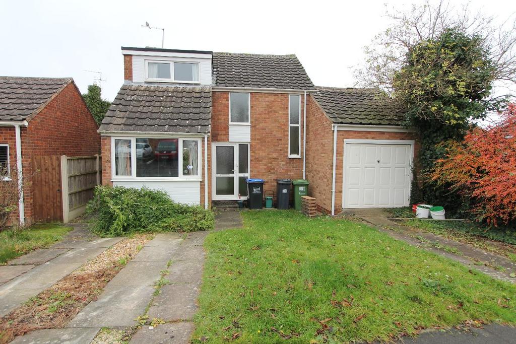 Chichester Lane, Hampton Magna, Warwick 3 bed detached house - £220,000