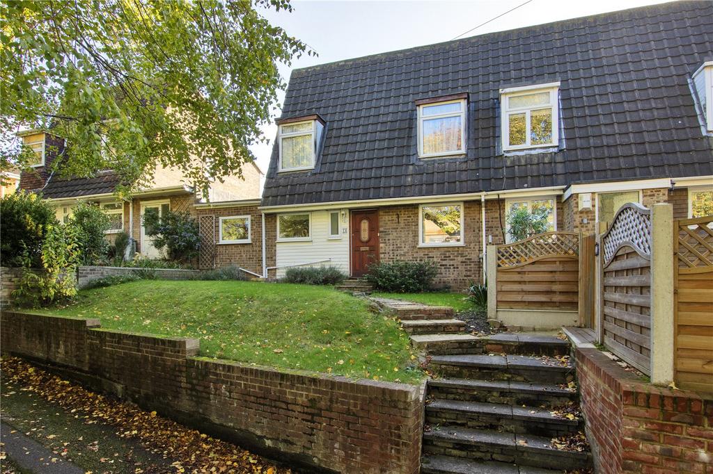 Hillary Avenue, Northfleet, Gravesend, Kent, DA11 3 bed semi-detached house for sale - £350,000
