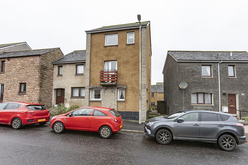 54 Back Row, Selkirk TD7 4AG 4 bed terraced house - £150,000