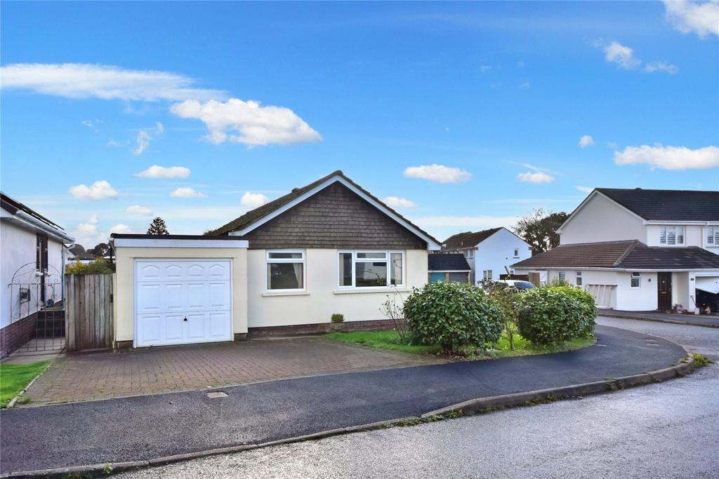 Howards Close, South Molton, Devon, EX36 2 bed bungalow - £250,000