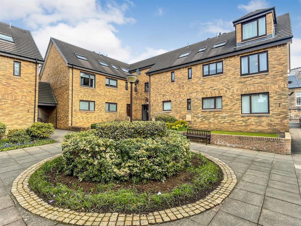 Avon Court, Motherwell ML1 2 bed flat - £189,995