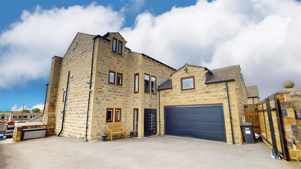 Windmill Square, Shelf, Halifax 6 bed detached house - £699,950