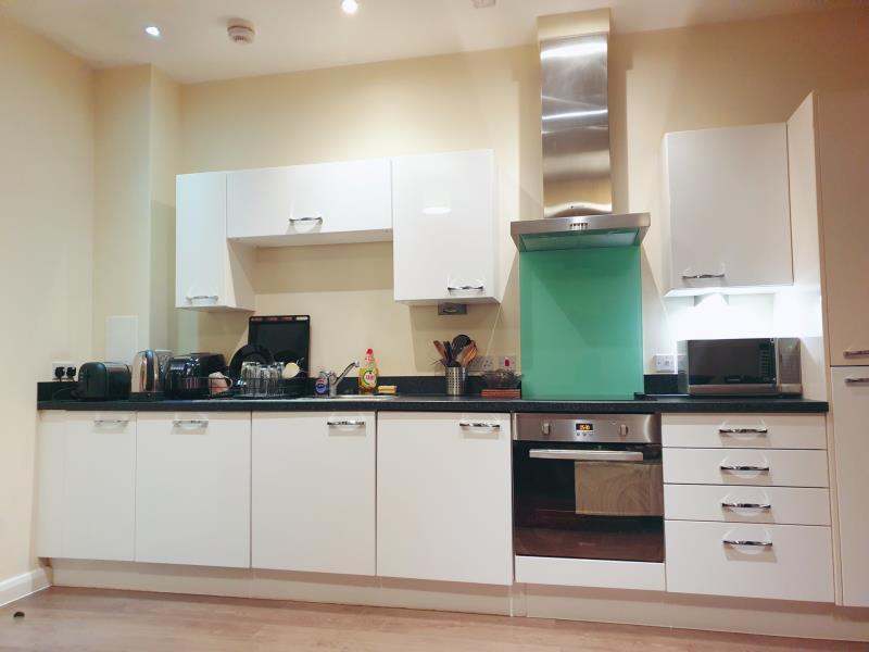 Dairy Close, Enfield, EN3 1 bed flat - £1,300 pcm (£300 pw)