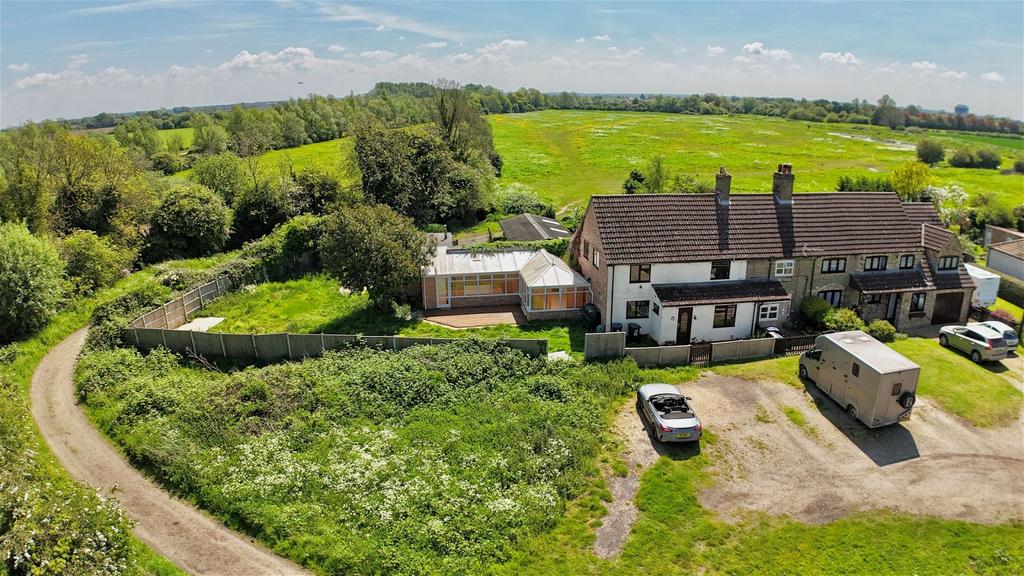 East Fen Common, Soham 3 bed end of terrace house for sale - £350,000