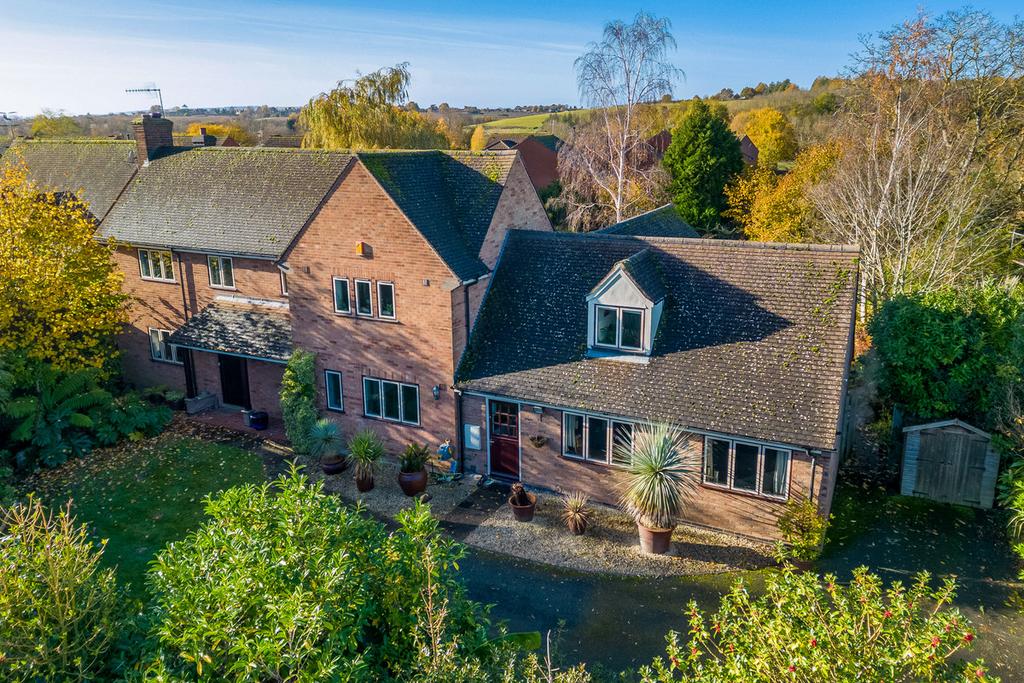 Church Street, Offenham... 4 bed detached house - £800,000