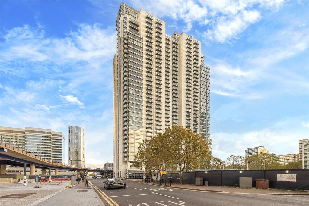 Pan Peninsula West, 1 Pan Peninsula Square, London 2 bed flat - £2,500 ...
