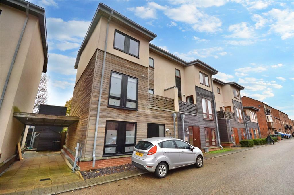 Bywater Court, Haigh Moor Way... 4 bed semi-detached house - £280,000