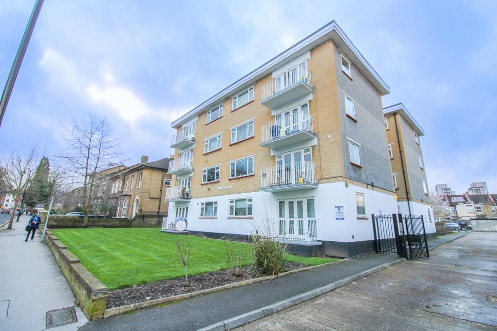 Princess Court, Canning Road... 2 bed apartment - £1,600 pcm (£369 pw)