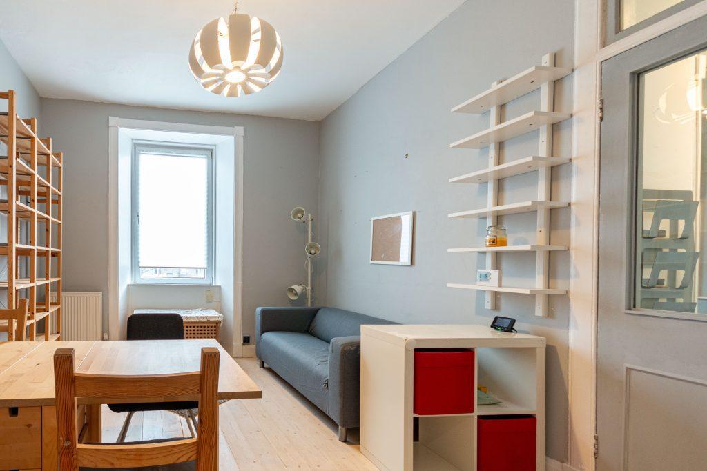 0141L – Dickson Street, Edinburgh... 1 bed flat - £995 pcm (£230 pw)