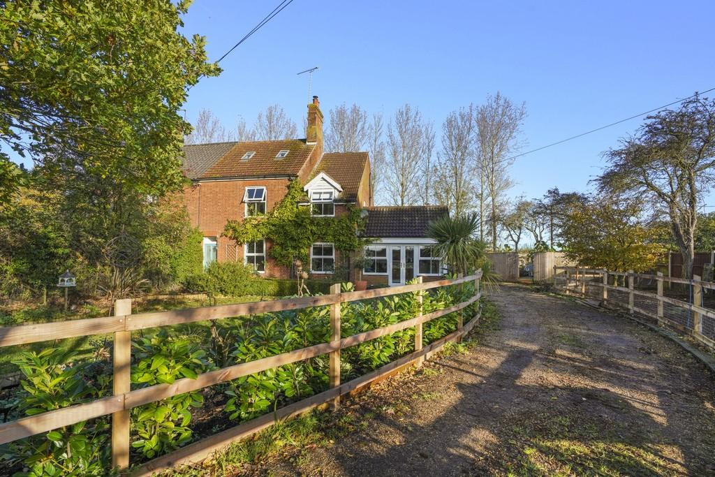 West End, Beccles 4 bed semi-detached house for sale - £600,000