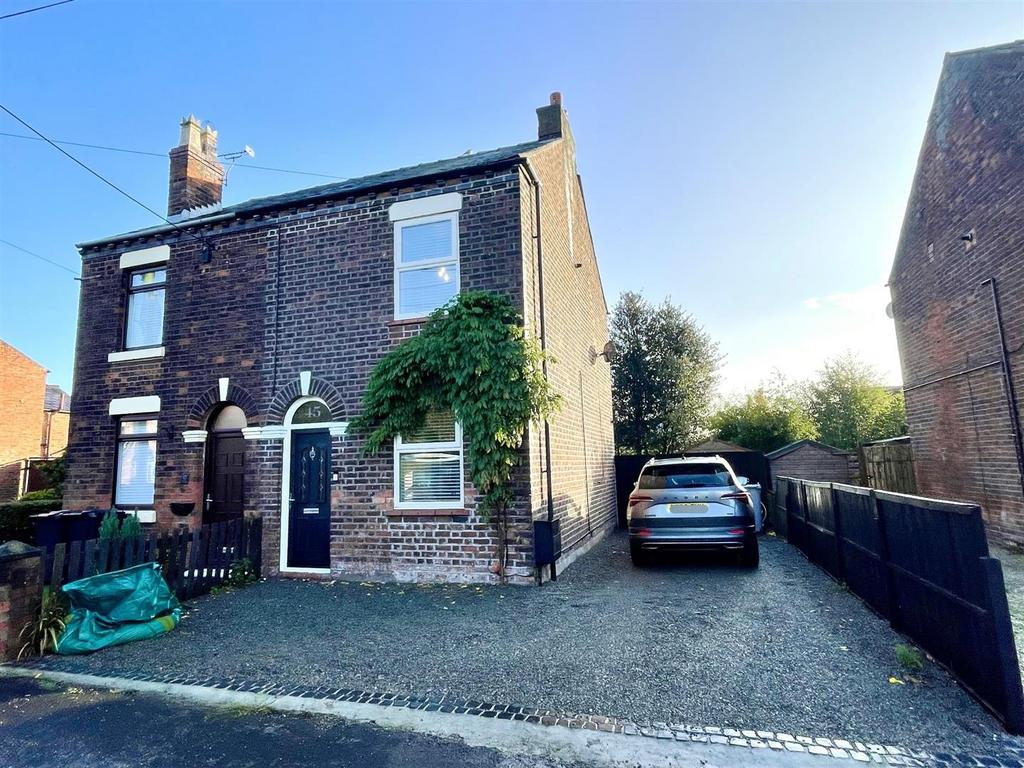 New Street, Haslington, Crewe 2 bed semi-detached house - £190,000