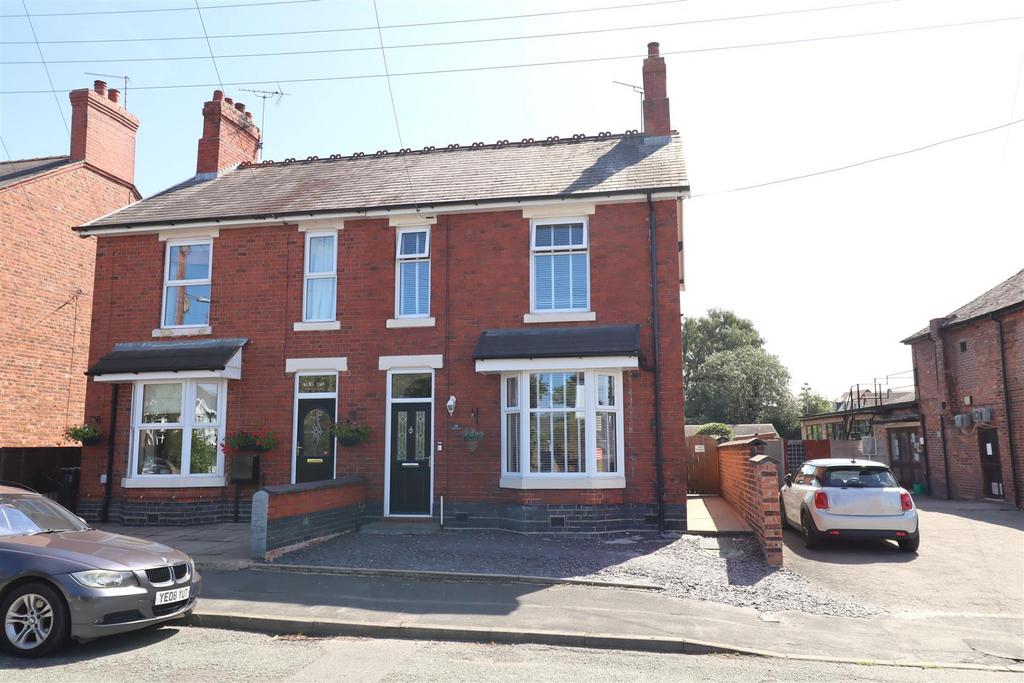 Crewe Road, Shavington, Crewe 3 bed semi-detached house for sale - £200,000