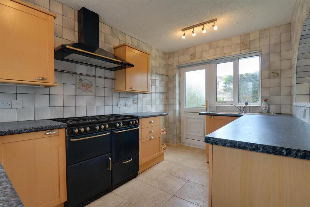 Willow Tree Grove, Rode Heath 3 bed semi-detached bungalow - £210,000