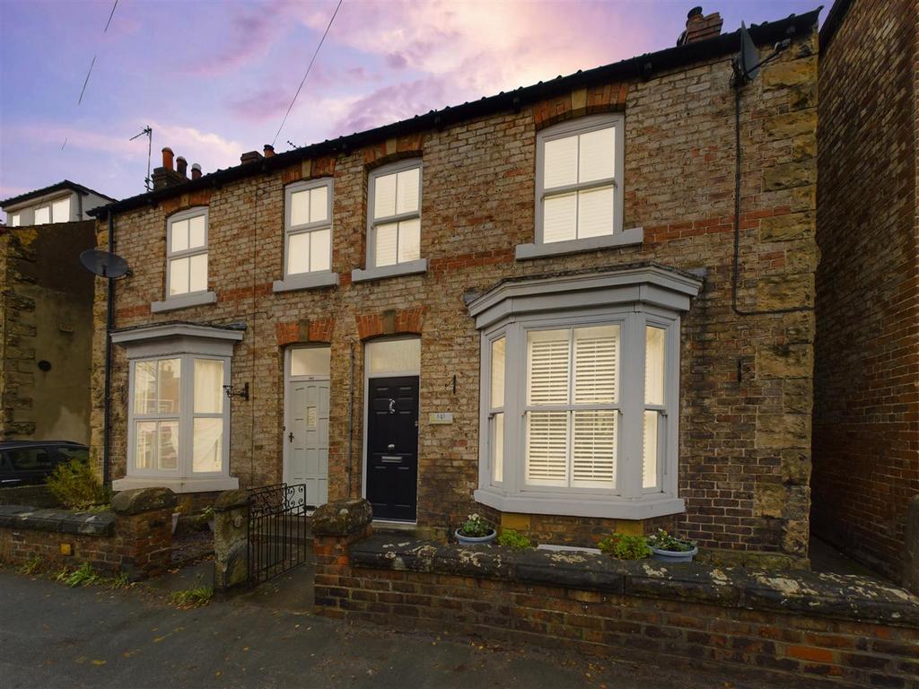 141 Westgate, Pickering, North Yorkshire, YO18 8BB 3 bed house for sale ...