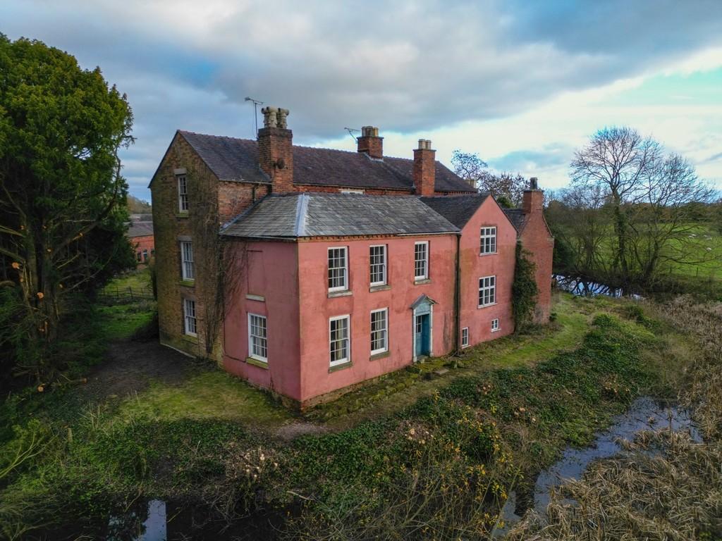 Church Lane, Gayton 8 bed farm house for sale - £900,000