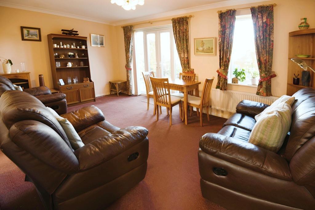 Malt Drive Wisbech Cambridgeshire Pe14 0st 2 Bed Detached Bungalow