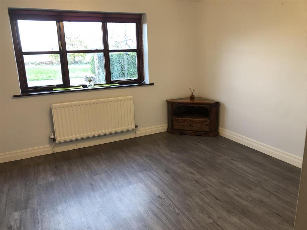 Hall Lane, Lathom, Ormskirk 1 bed cottage - £695 pcm (£160 pw)