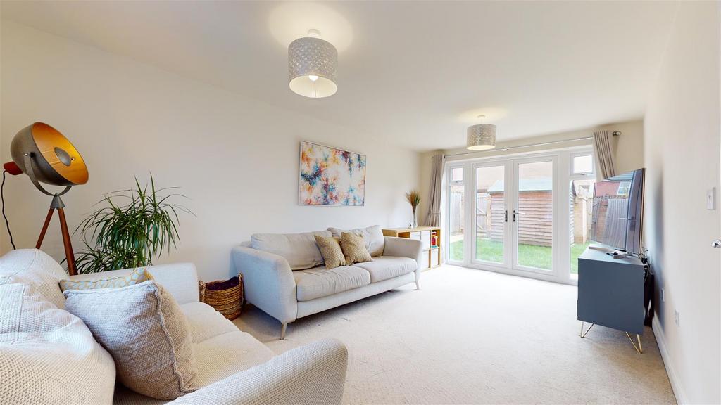 Burney Drive, Eagle Farm South... 3 bed end of terrace house - £400,000