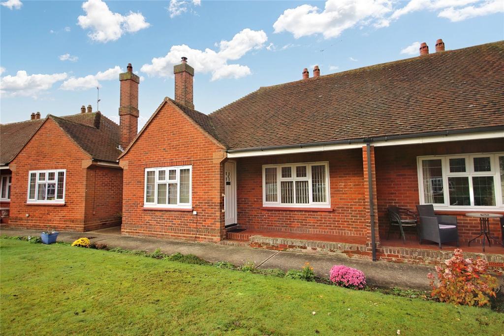 Halstead Road, Earls Colne... 2 bed bungalow - £250,000