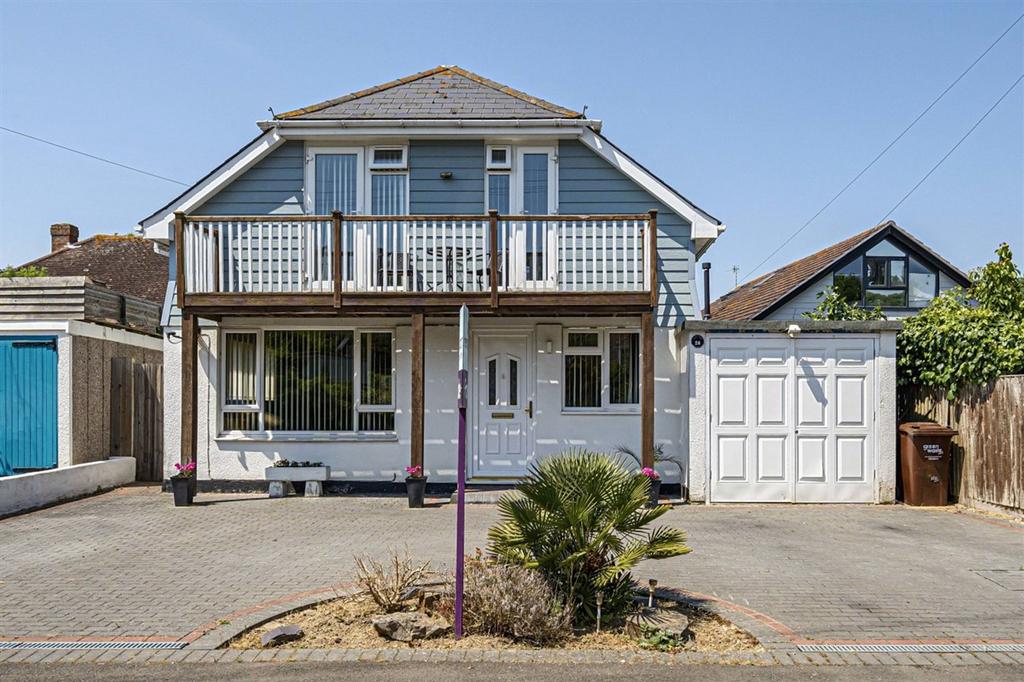 Sea Way, Elmer, PO22 4 bed detached house - £590,000