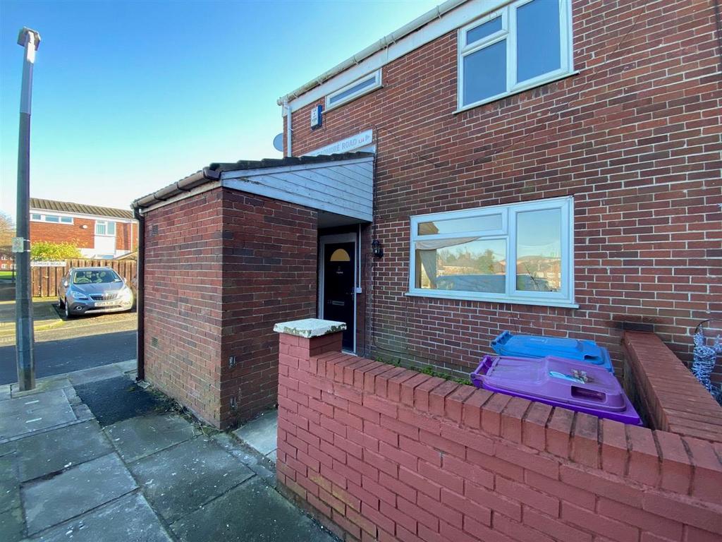 Radmore Road, Knotty Ash, Liverpool 2 bed townhouse - £700 pcm (£162 pw)