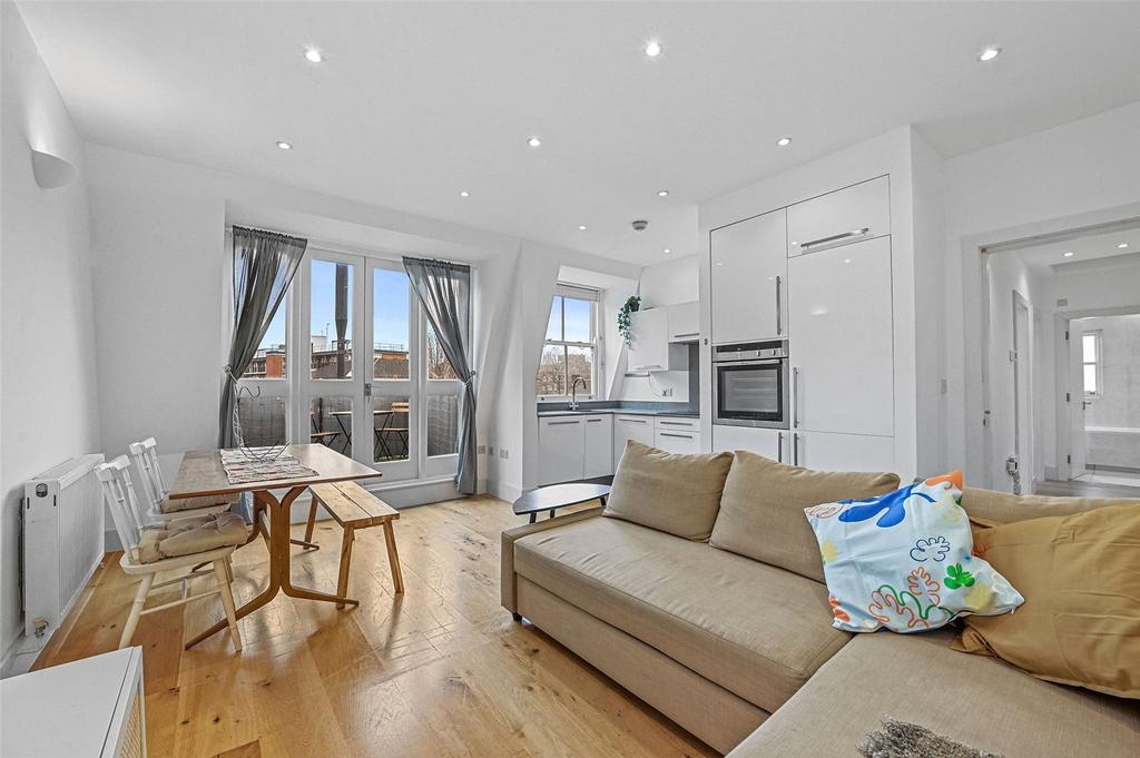 Newark Street, London E1 2 bed apartment - £2,150 pcm (£496 pw)