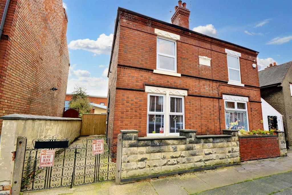 Cranmer Street, Long Eaton 2 bed semi-detached house - £200,000