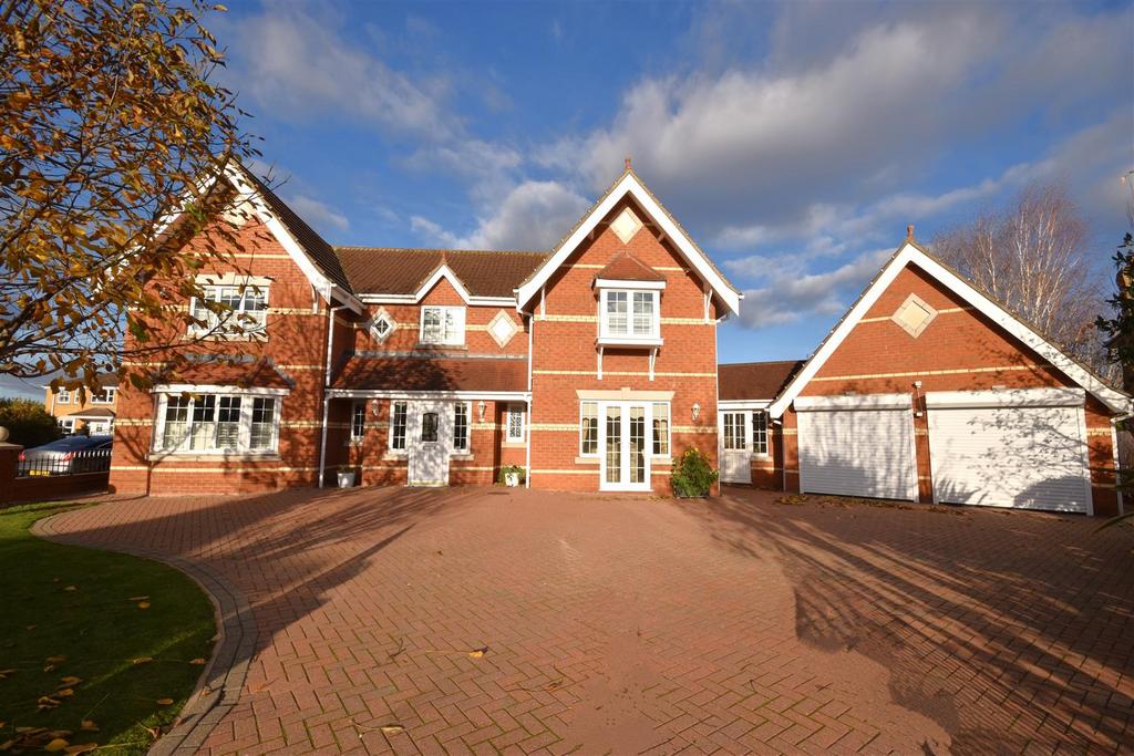 Oak Way, Heckington, Sleaford 5 bed detached house - £490,000