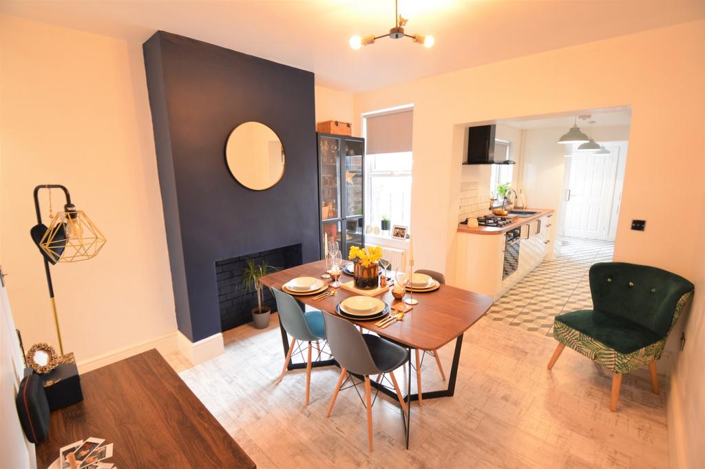 Reginald Street, Luton 3 bed terraced house - £260,000