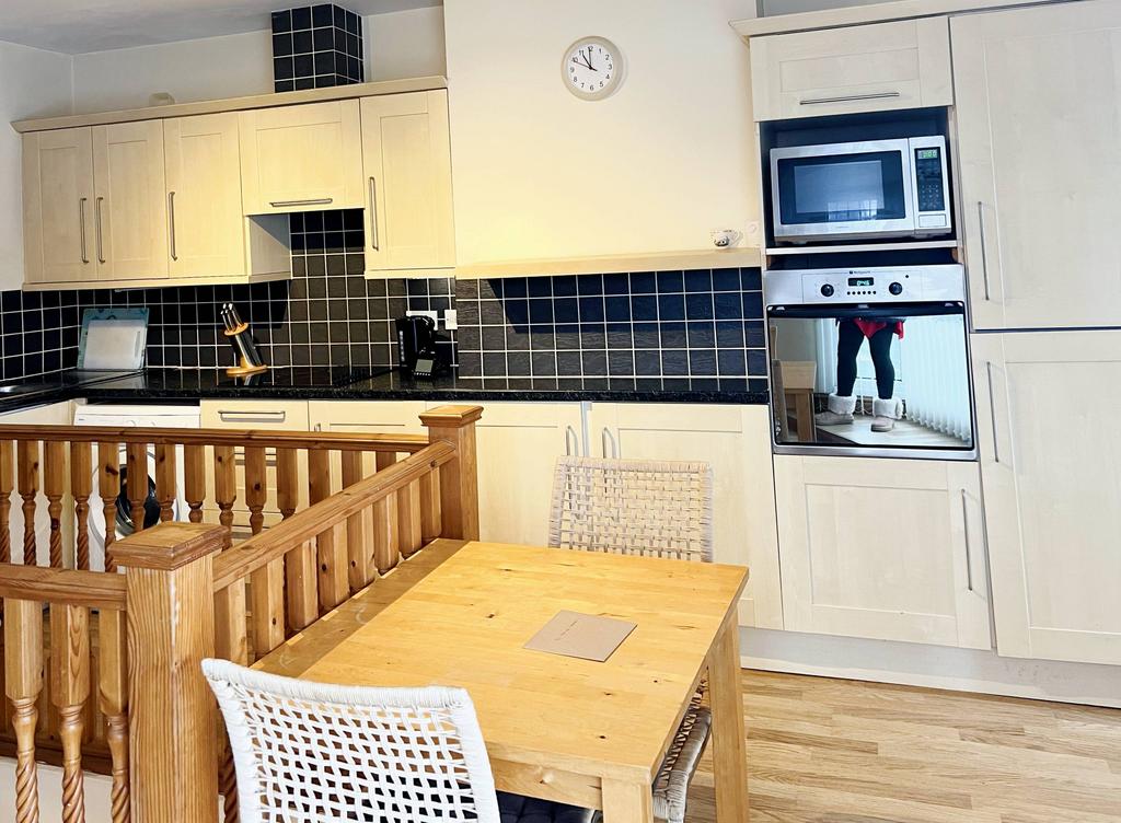Duckpool Road, Newport NP19 1 bed flat to rent - £725 pcm (£167 pw)