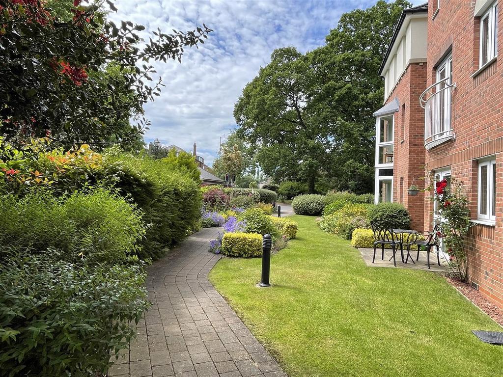 Timothy Hackworth Court, The Avenue... 1 bed flat - £69,000