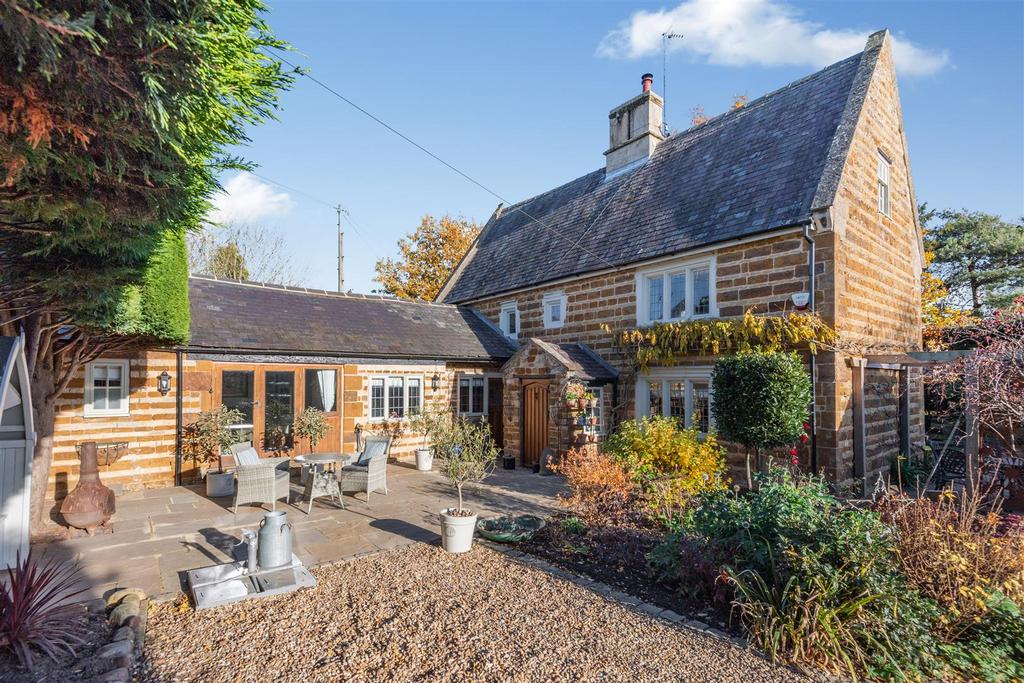 Church Close, Caldecott, Rutland 4 bed cottage for sale - £700,000