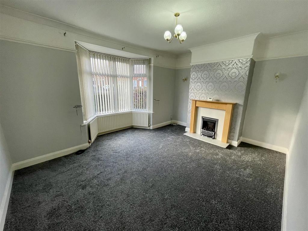Leyburn Road, Darlington 3 bed semi-detached house for sale - £130,000