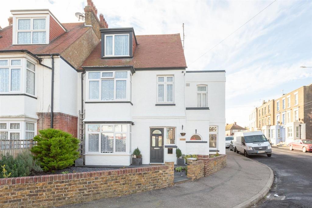 Rancorn Road, Margate, CT9 6 bed end of terrace house - £575,000