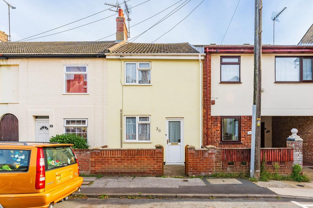 Trafalgar Street, Lowestoft, NR32 3 bed terraced house - £120,000