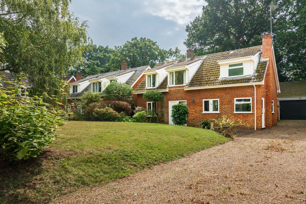 Grange Close, Ludham, NR29 4 bed detached house - £350,000