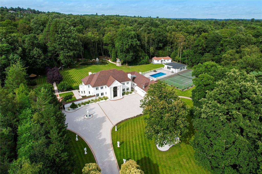 Byfleet Road, Cobham, KT11 6 bed detached house - £7,995,000