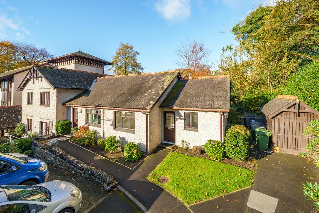 17 Elleray Gardens, Windermere... 2 bed terraced bungalow for sale - £ ...