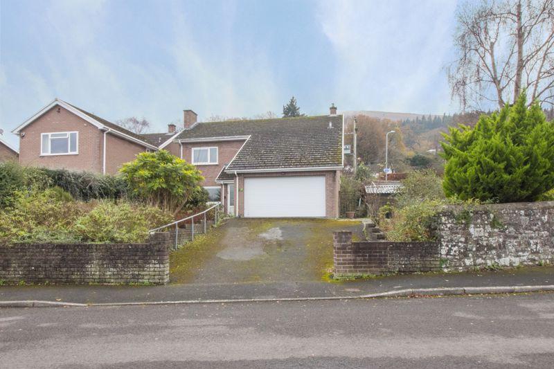 Derwen Deg Close, Abergavenny - REF#00021838 5 bed detached house for ...