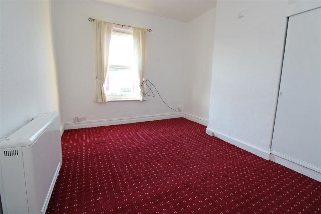 38 Grasmere Road, Blackpool 1 bed property - £435 pcm (£100 pw)