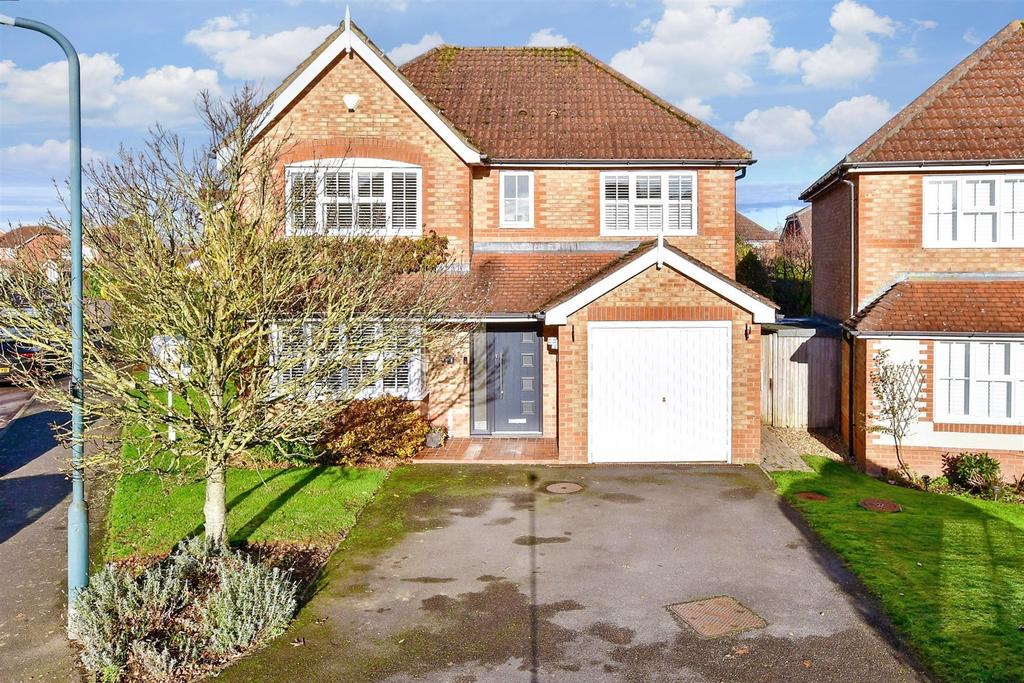 Firmin Avenue, Boughton Monchelsea... 4 bed detached house - £525,000