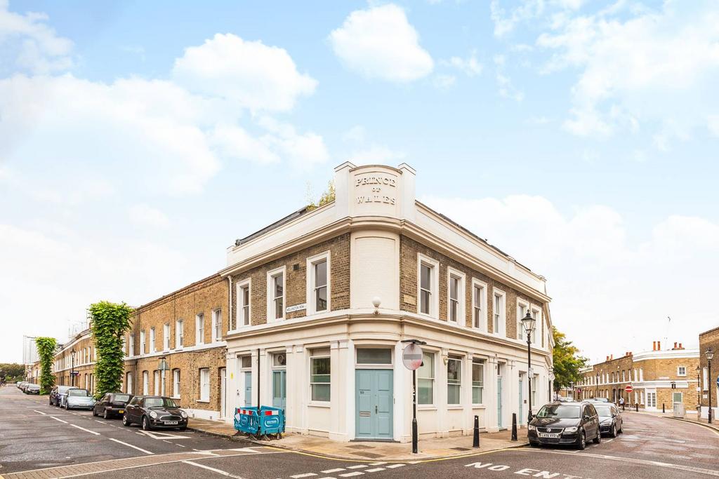 Wellington Row, Shoreditch, London, E2 2 bed flat to rent - £4,200 pcm ...
