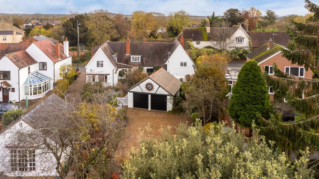 Warwick Road, Southam, Warwickshire... 3 bed cottage for sale - £550,000