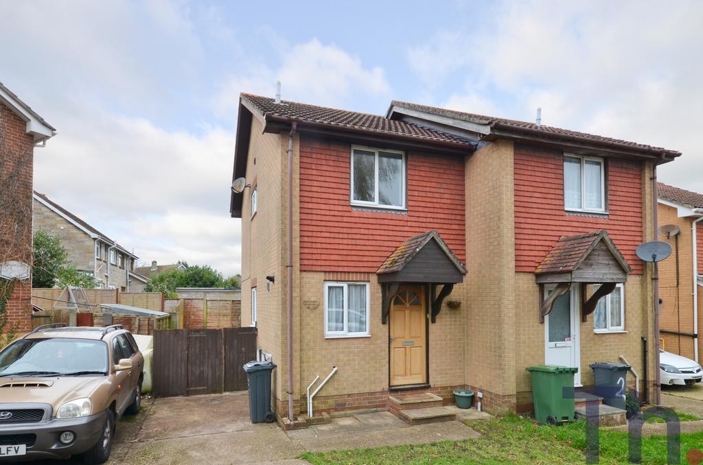 Ryde PO33 2 bed semi-detached house for sale - £160,000