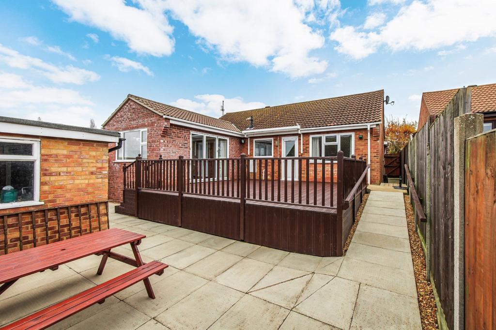 Windsor Rise, Hunstanton, PE36 2 bed detached bungalow for sale - £350,000