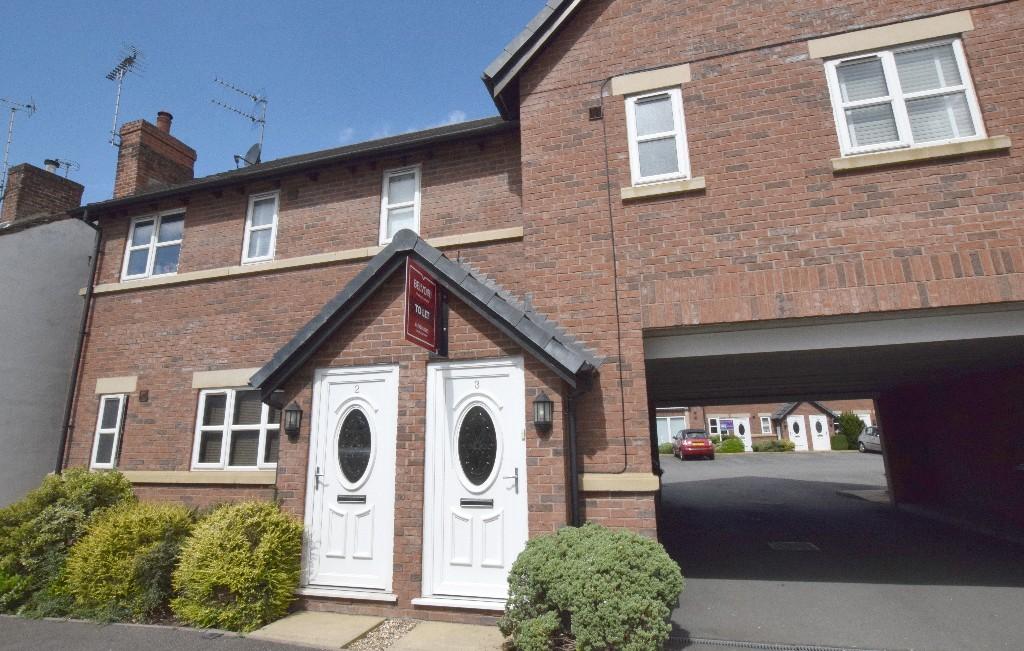 Oulton Road, Stone, ST15 2 bed penthouse for sale - £255,000