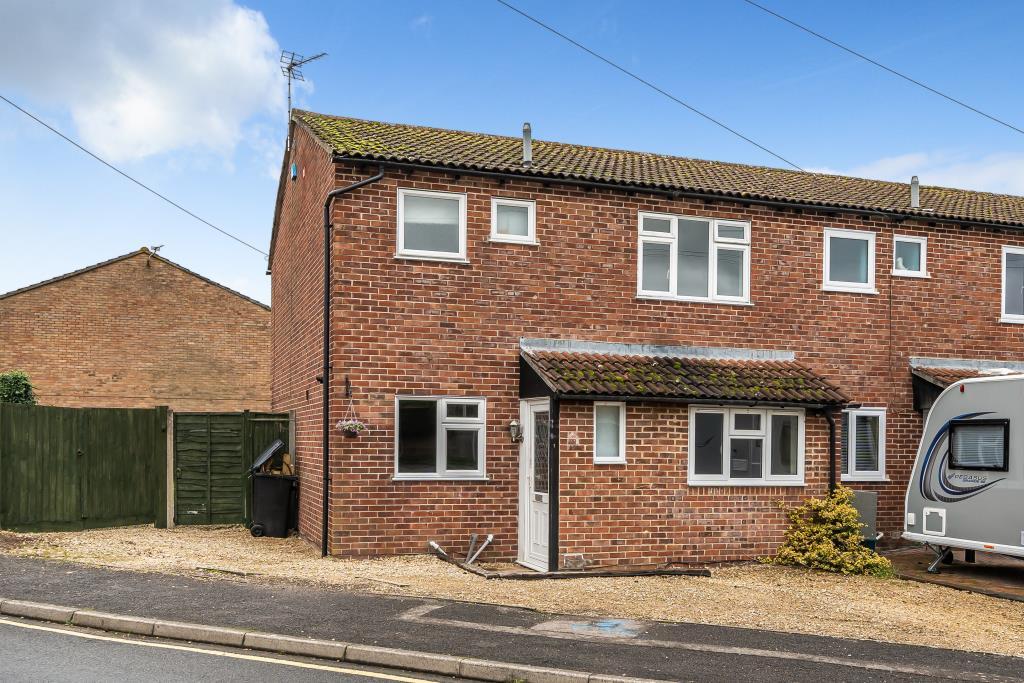 Thatcham, Derwent Road, RG19 3 bed semi-detached house for sale - £365,000