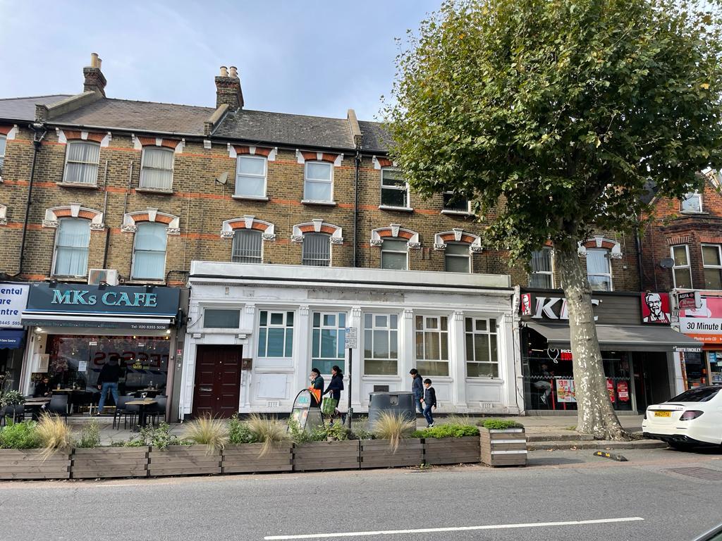 High Road, London N12 Property to rent - £4,000 pcm (£923 pw)