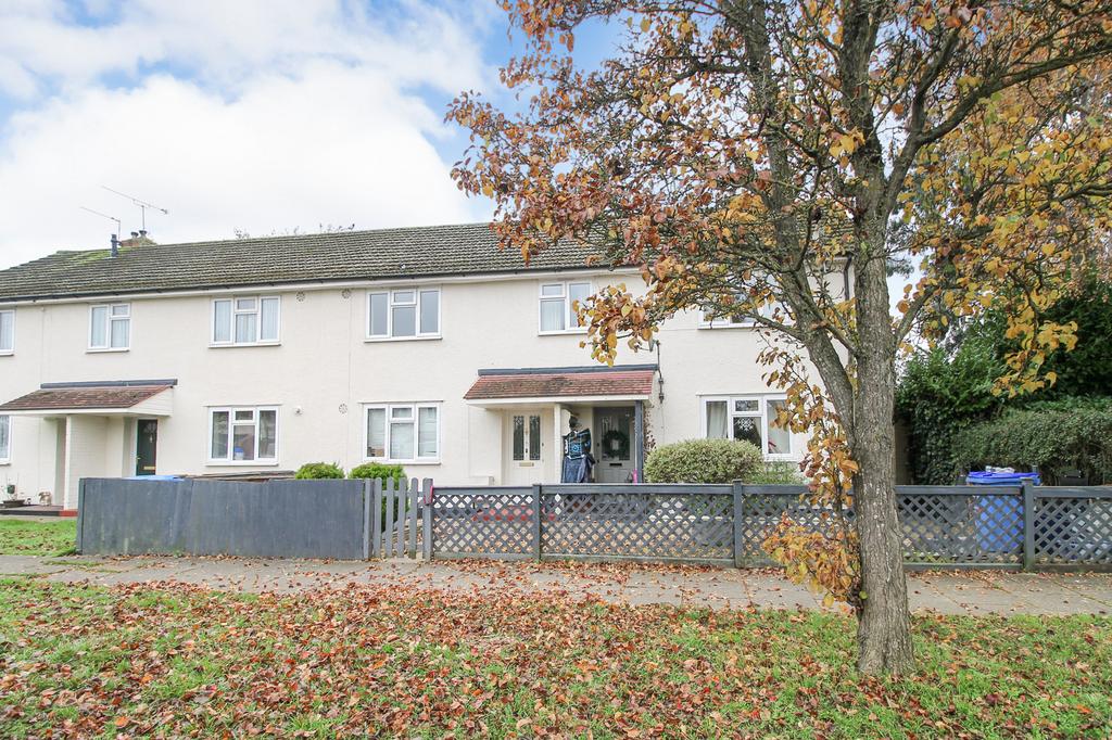 Sherwin Crescent, Farnborough, GU14 2 bed maisonette for sale - £275,000